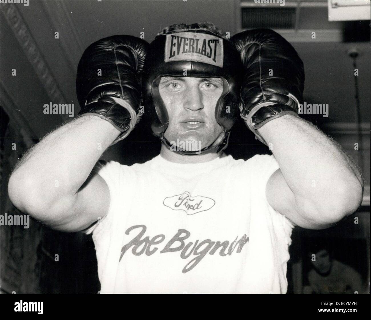 Oct. 29, 1970 - Training for next week's Heavyweight fight.: Joe Bugner ...