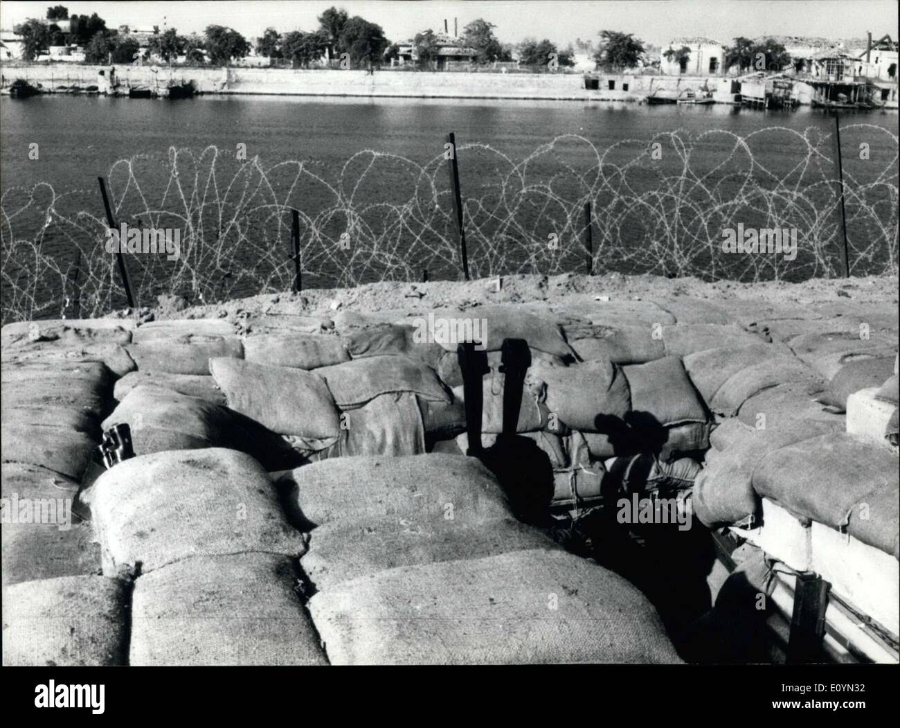 Egypt suez canal historical hi-res stock photography and images - Alamy