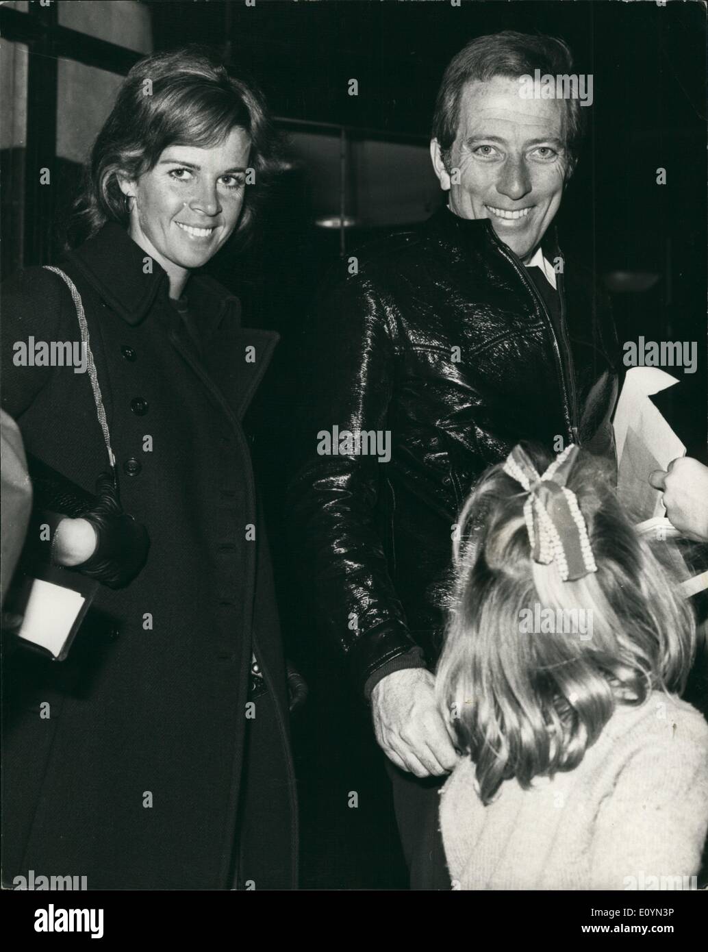 Nov. 11, 1970 - American Singer Andy Williams is in London with his ...