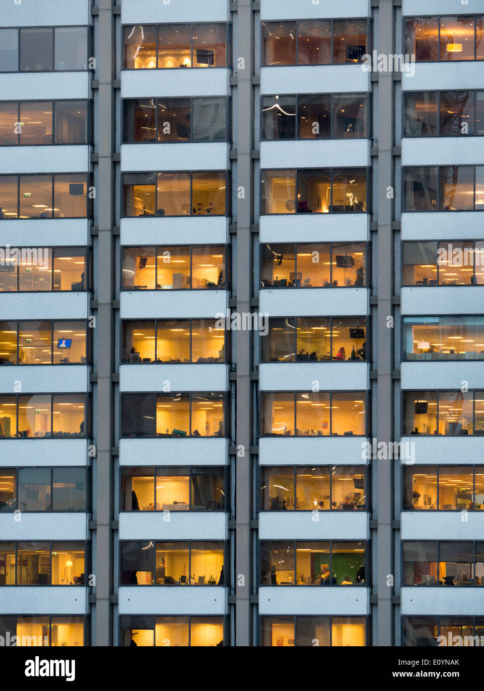 London workspace hi-res stock photography and images - Alamy