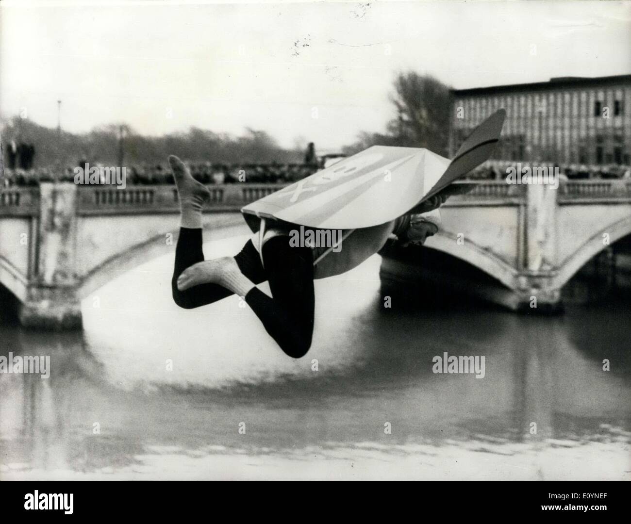 Dec. 04, 1970 - Birdman's River Flight Attempt Fails: Birdman Walter ...
