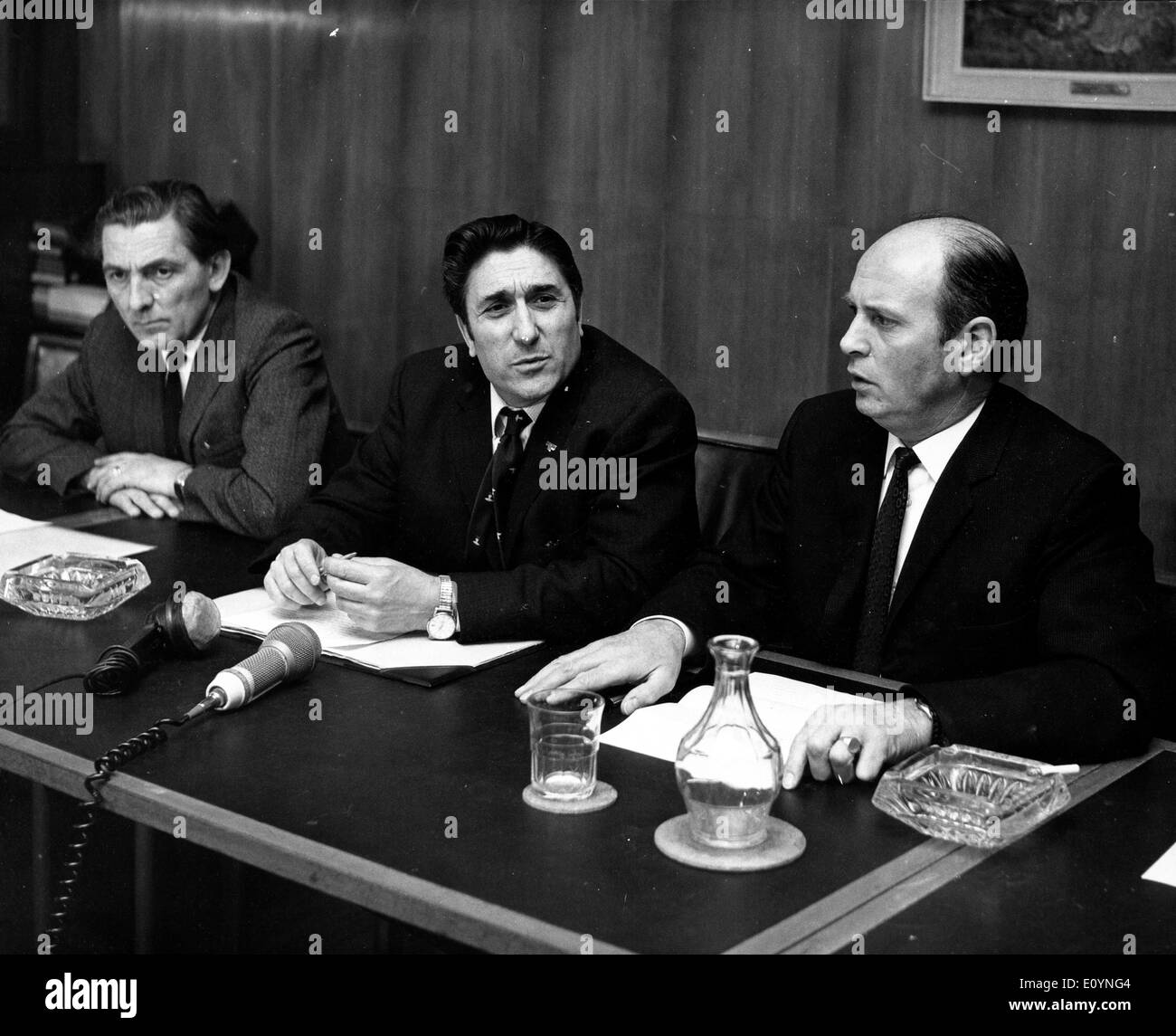 Dec 10, 1970 - London, England, UK - (File Photo) FRANK CHAPPLE was a ...