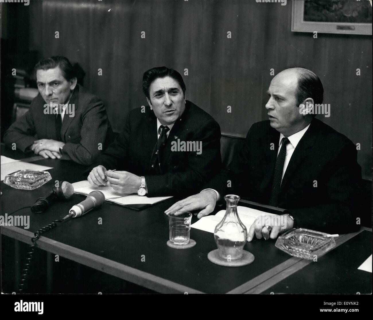 Dec. 12, 1970 - Union Leaders see Mr. Vic Feather.: The TUC chief Vic ...