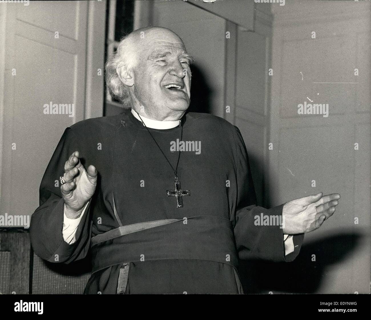 Jan. 01, 1971 - Archbishop Of Canterbury At Lunchtime Service. Photo ...