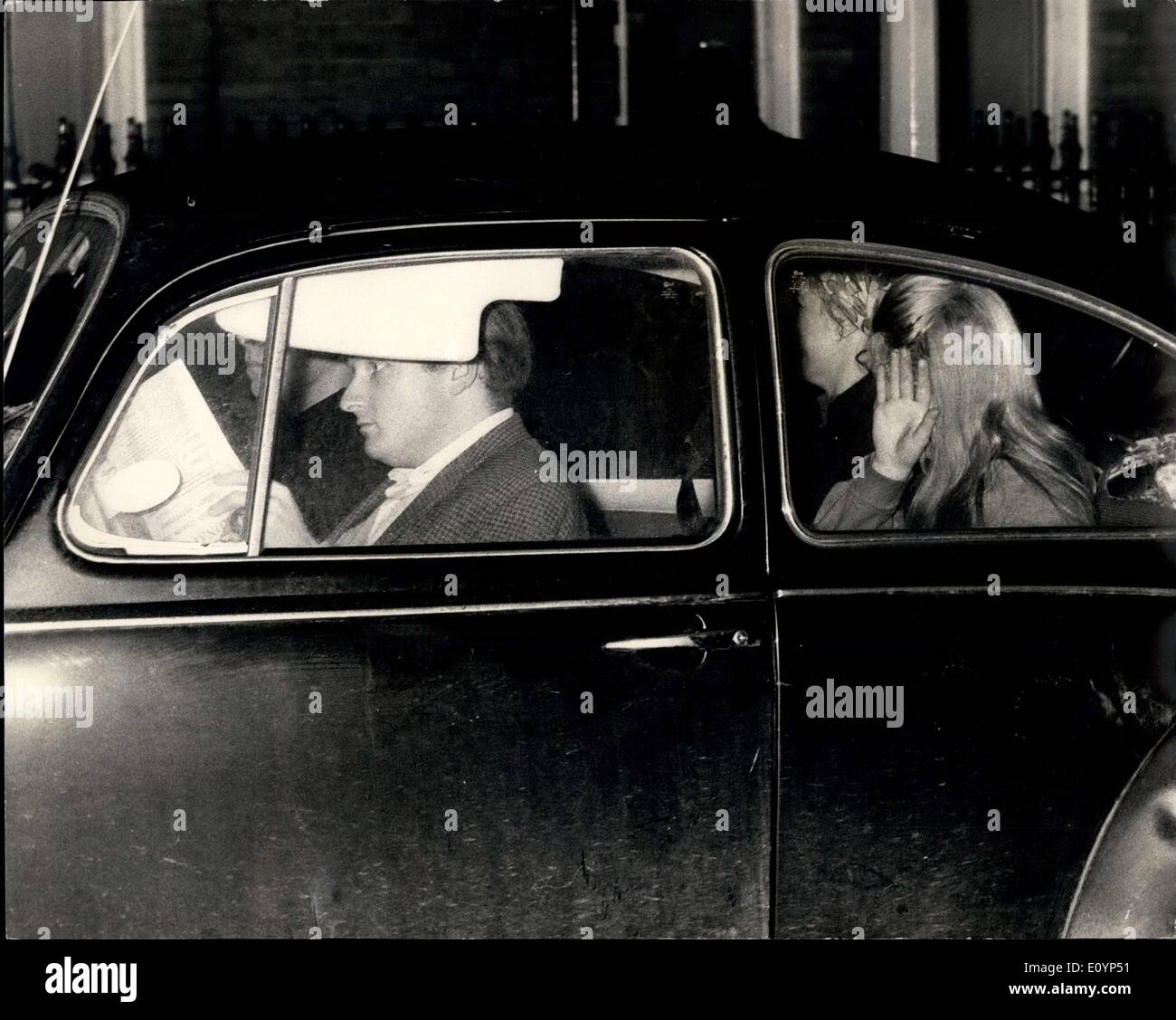 Mr geoffrey hi-res stock photography and images - Alamy