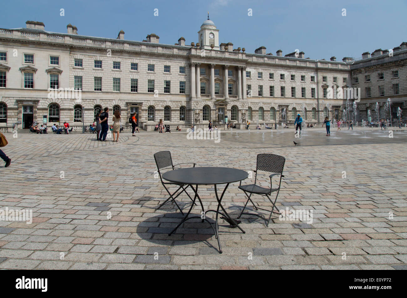 Somerset house london uk courtyard hi-res stock photography and images ...