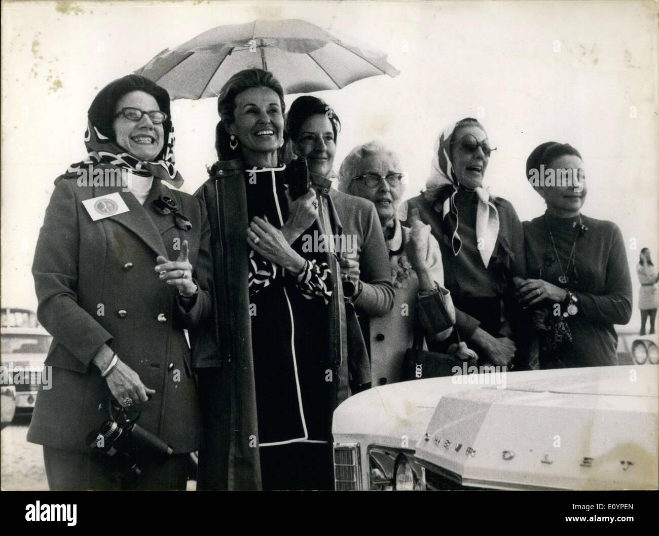 1971 mrs shepard wife of astronaut hi-res stock photography and images ...