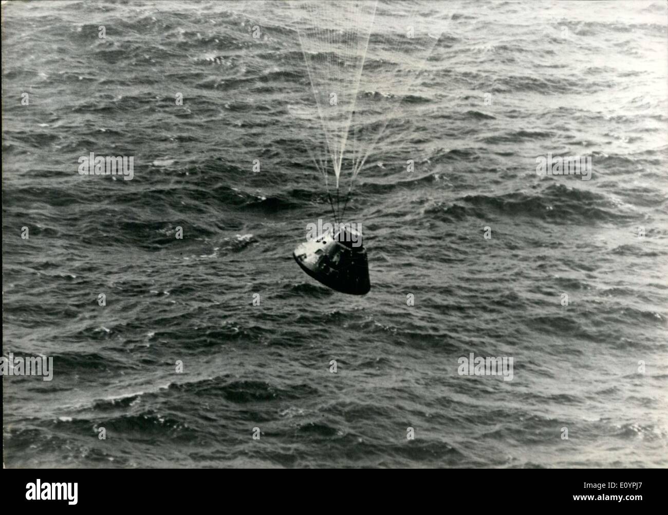 1971 apollo 14 capsule returns hi-res stock photography and images - Alamy