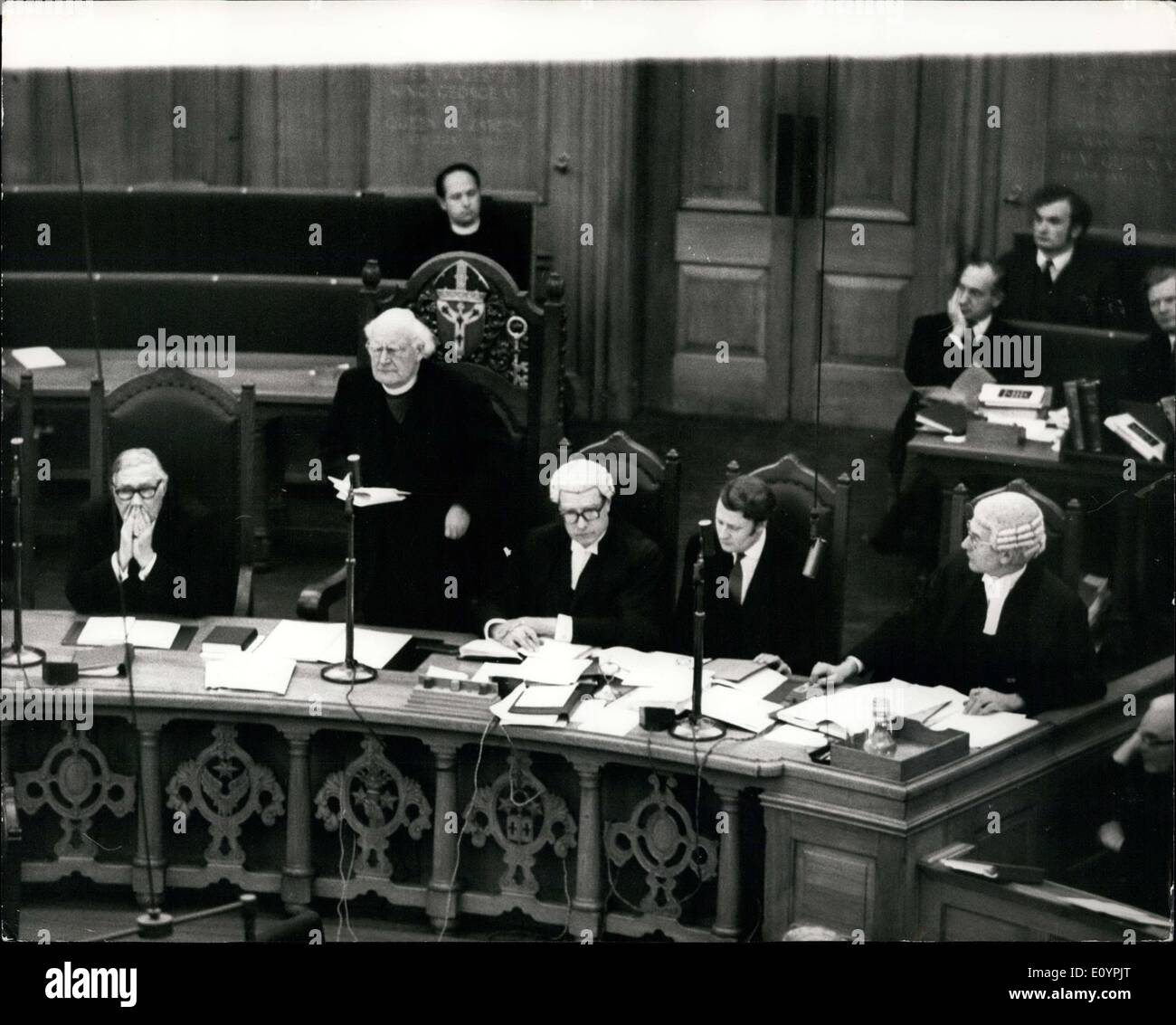 Spring meeting general synod hi-res stock photography and images - Alamy