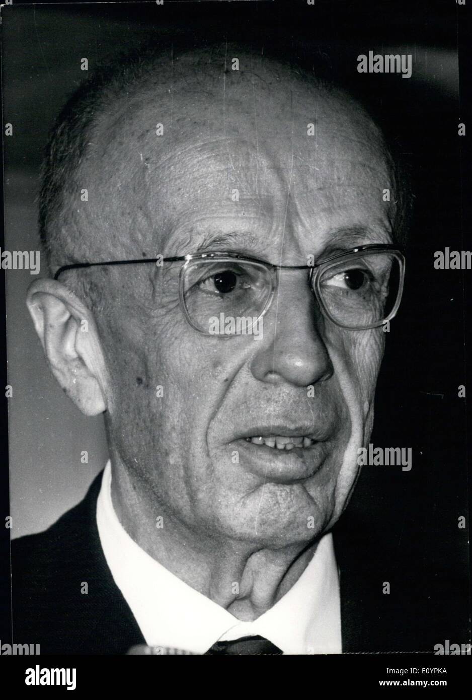 1971 france hi-res stock photography and images - Alamy