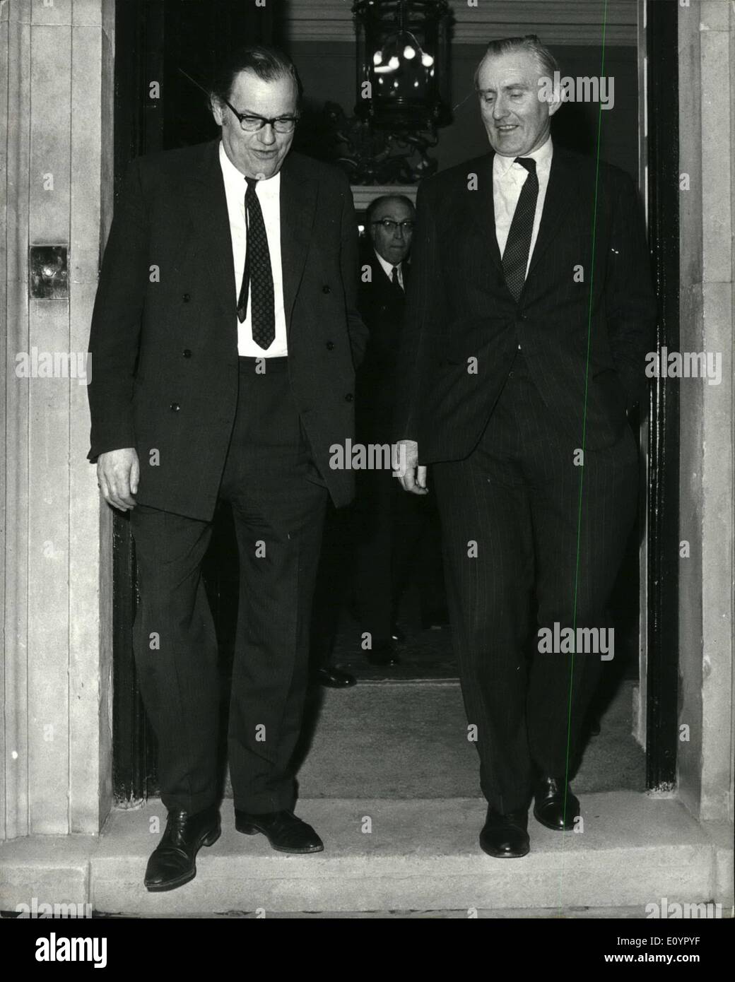 Mar. 03, 1971 - Major chichester-clark sees Mr. Maudling. photo shows ...
