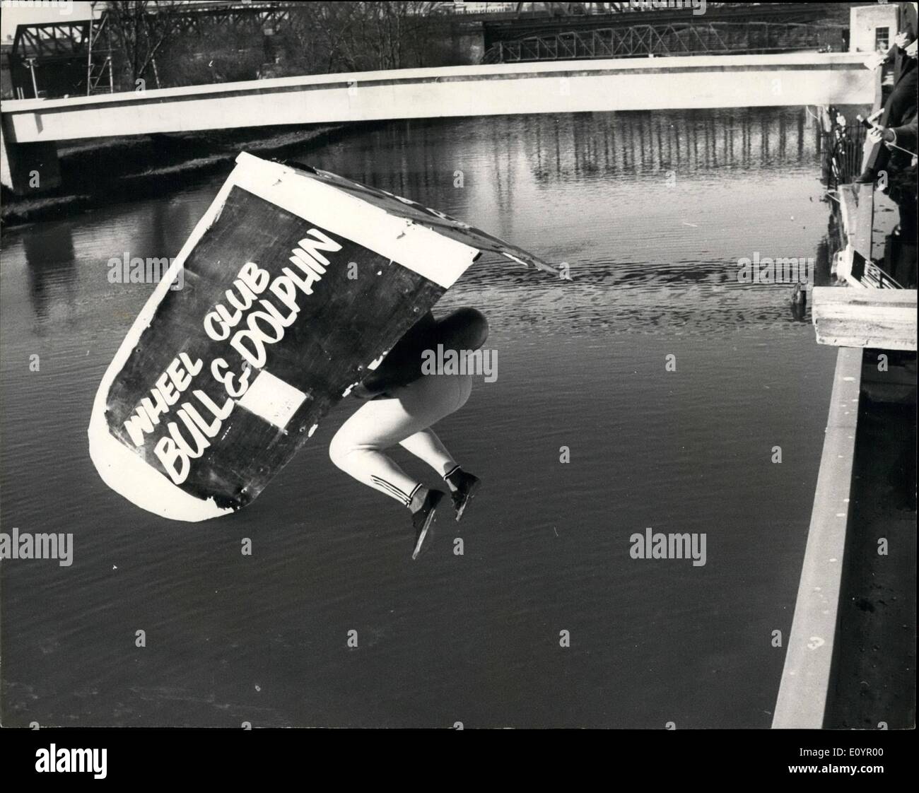 Mar. 03, 1971 - Birdman Fails in 'Flying' Attempt - Birdman Perry ...