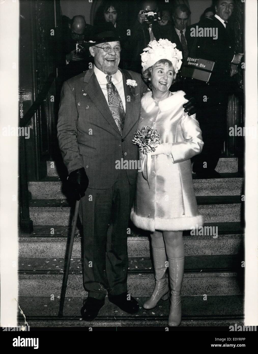 Burl ives hi-res stock photography and images - Alamy