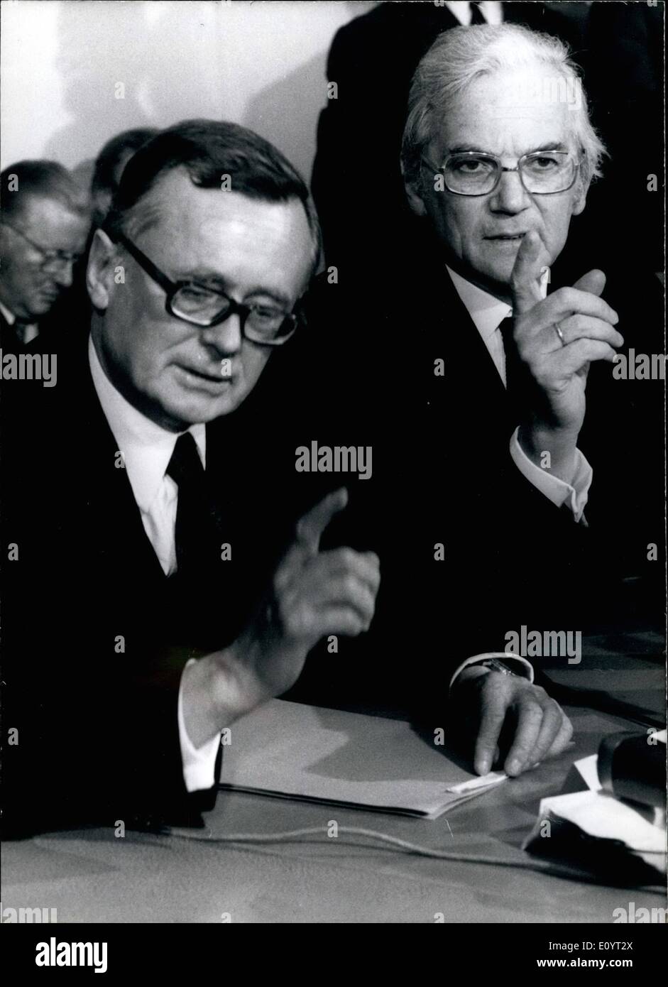 1971 the dollar hi-res stock photography and images - Alamy