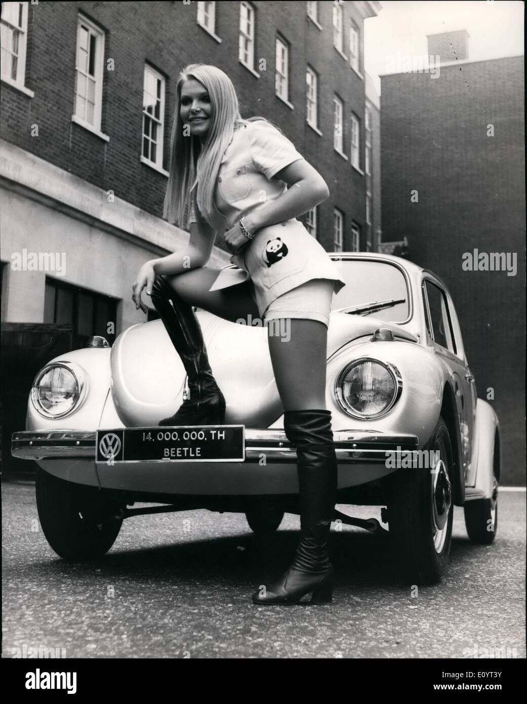 Miss world 1970 hi-res stock photography and images - Alamy