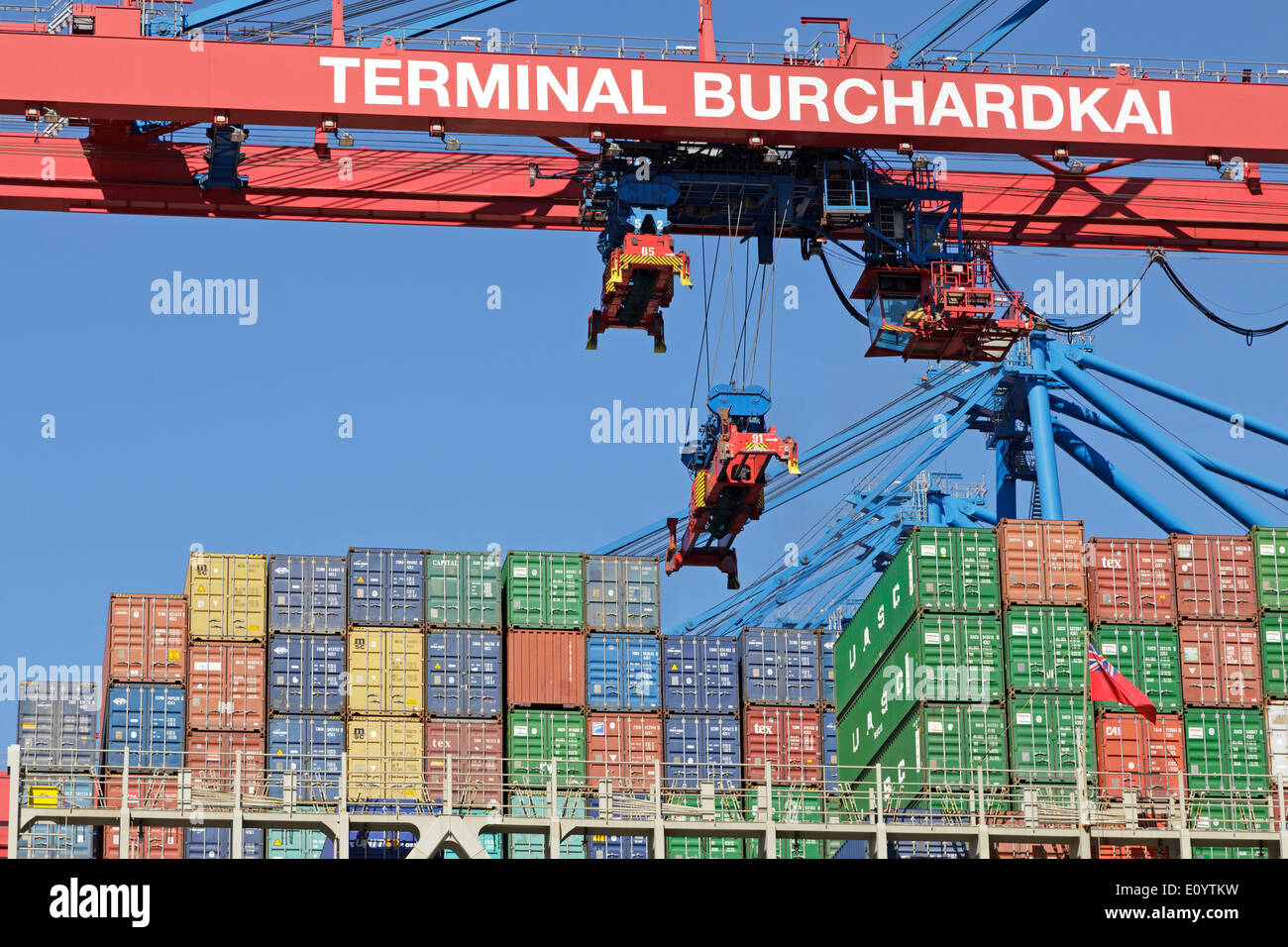 container crane at Container Terminal Burchardkai, Harbour, Hamburg ...