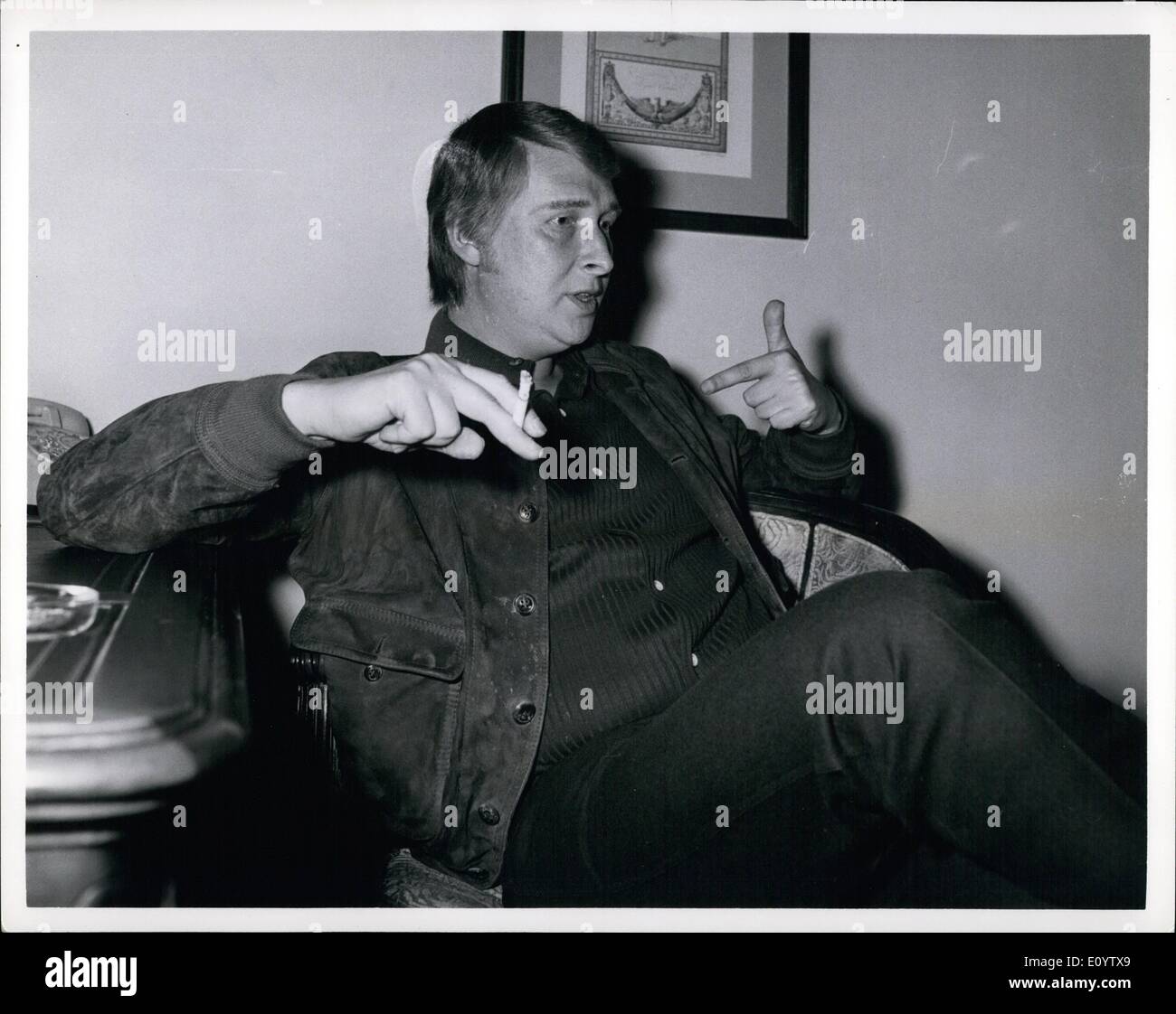 Jun. 06, 1971 - Mike Nichols New York, the Drake Hotel Stock Photo - Alamy