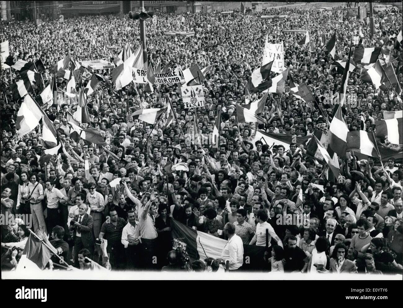 Fascist victory hi-res stock photography and images - Alamy