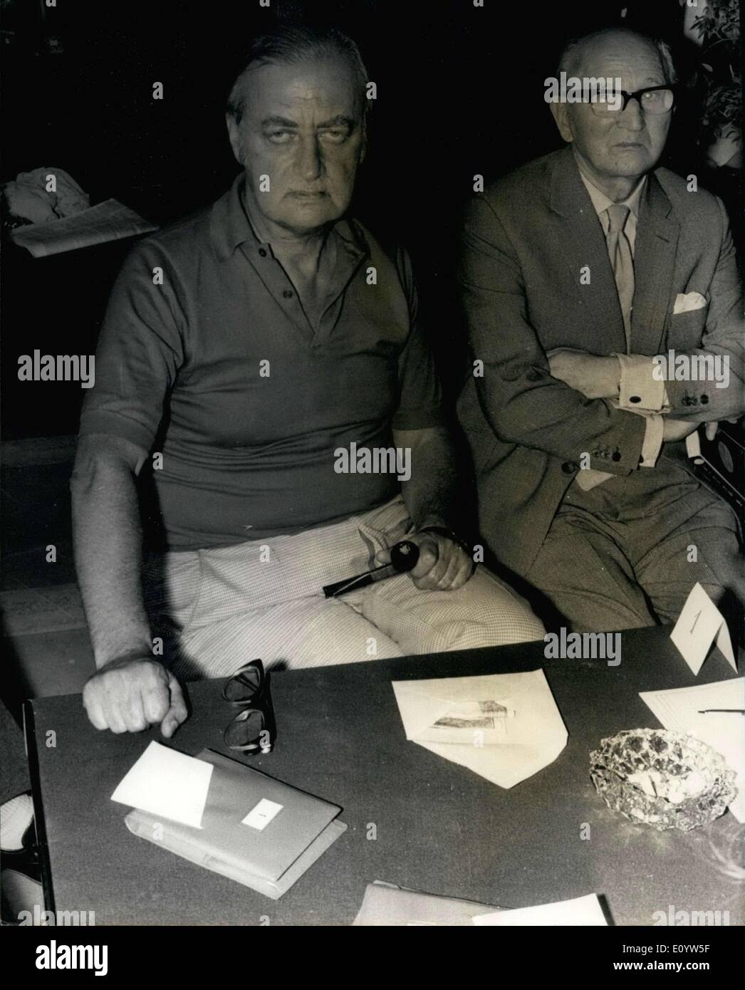 Mr shapiro hi-res stock photography and images - Alamy