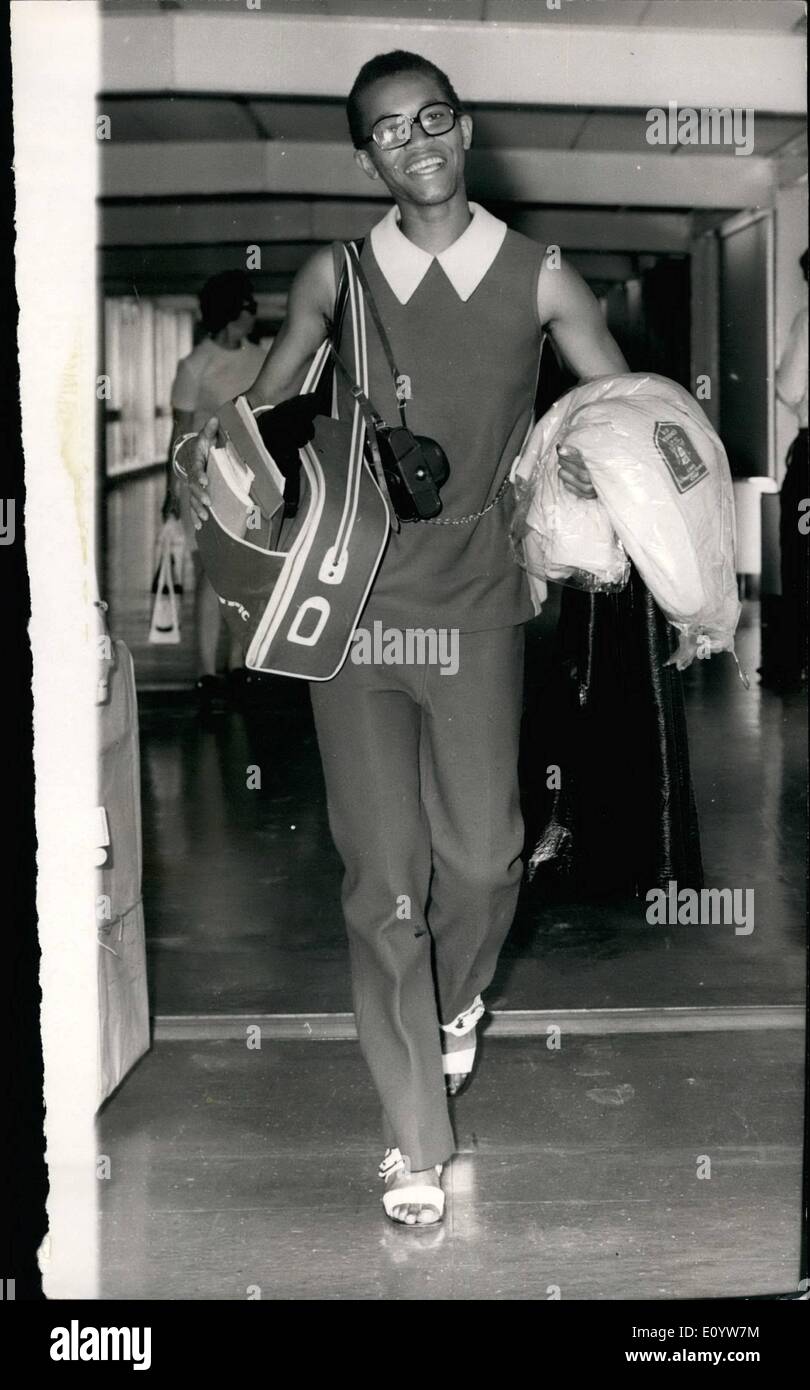 Jul. 07, 1971 - Marilyn Neufville Returns Home to her Native Jamaica ...
