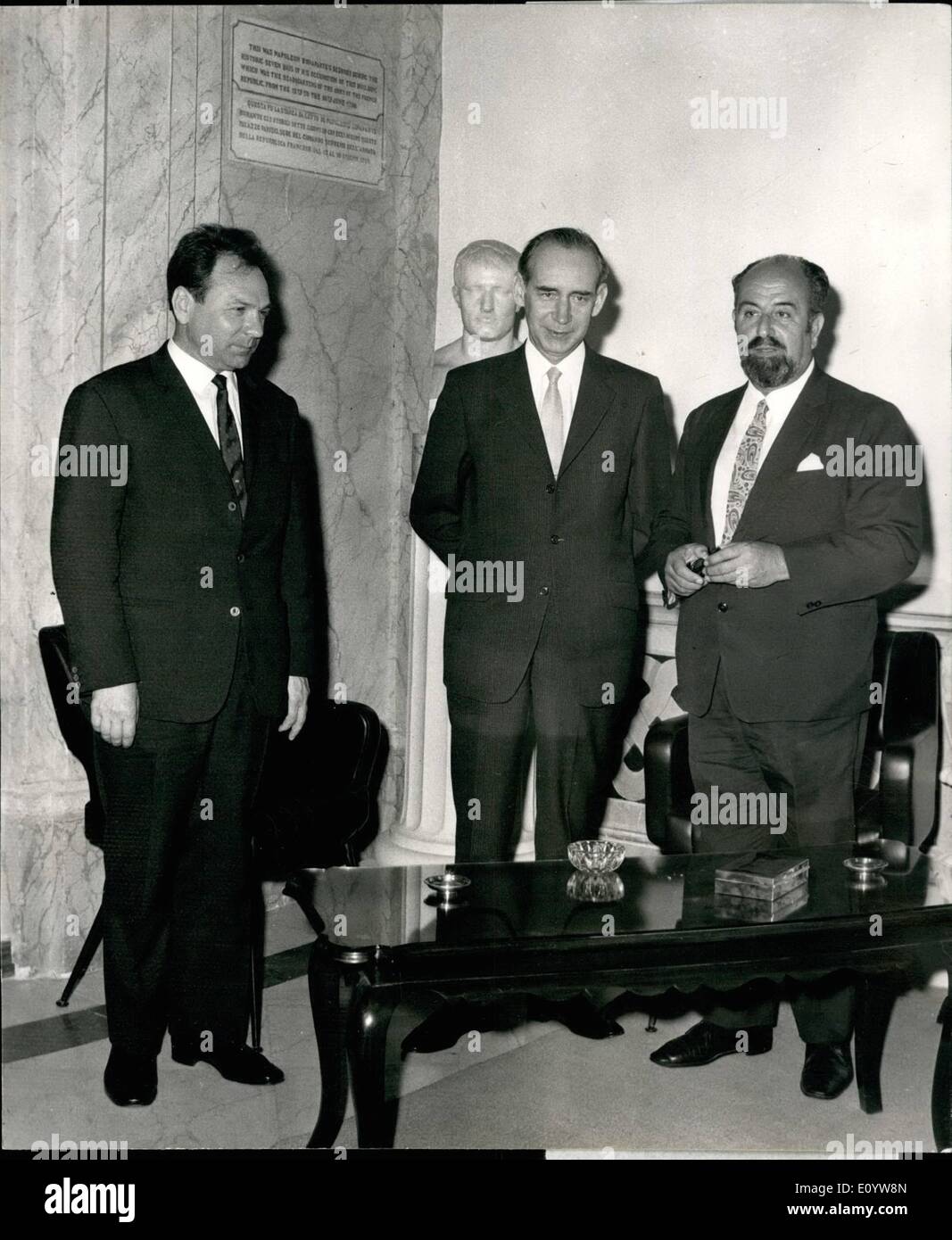 Jul. 07, 1971 - RUSIAN VISIT TO MALTA. LtoR: Smirnovsky's Secretary H.E ...