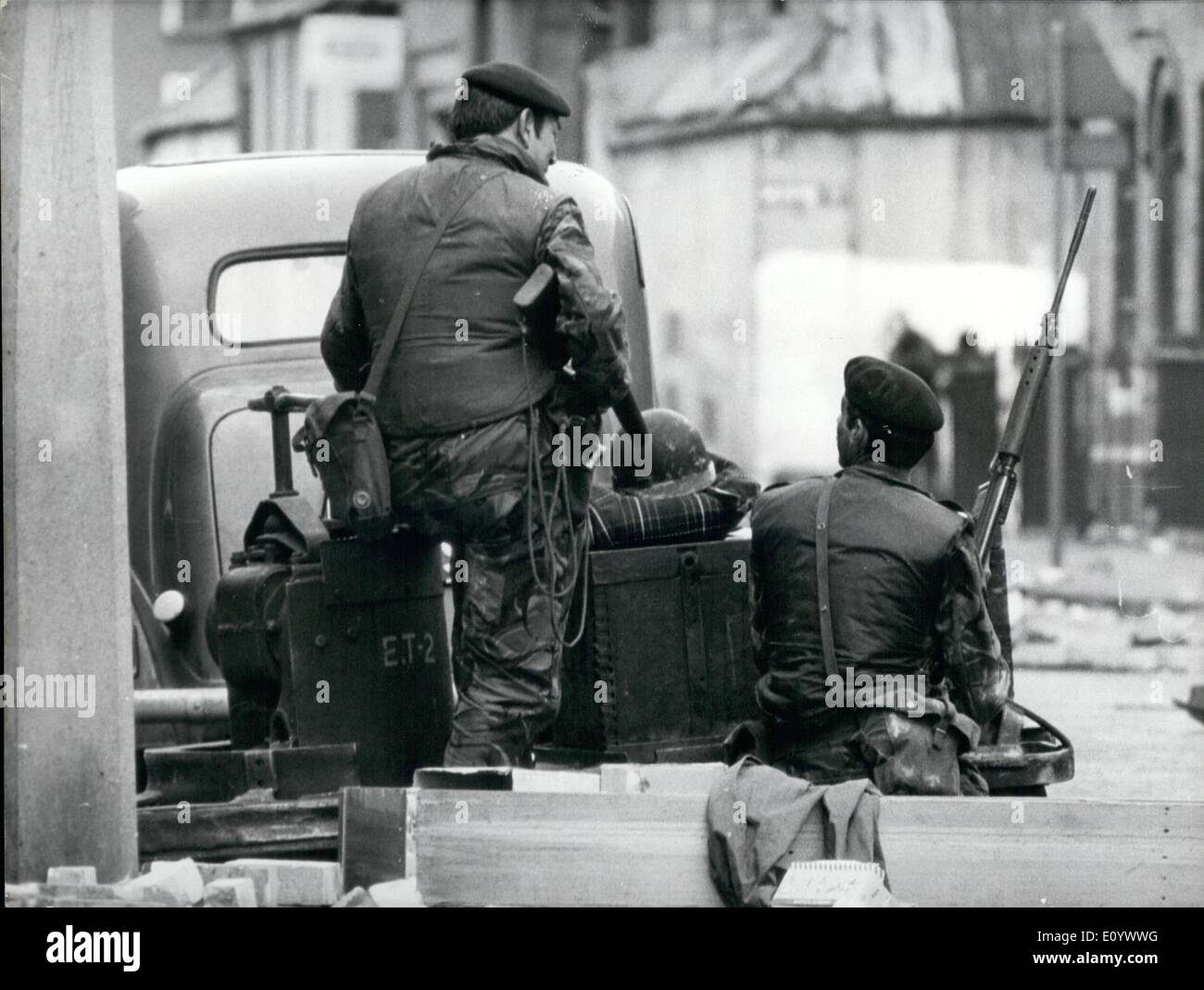 Aug. 08, 1971 - Scenes In Troubled Belfast: The violence in Ulster over ...