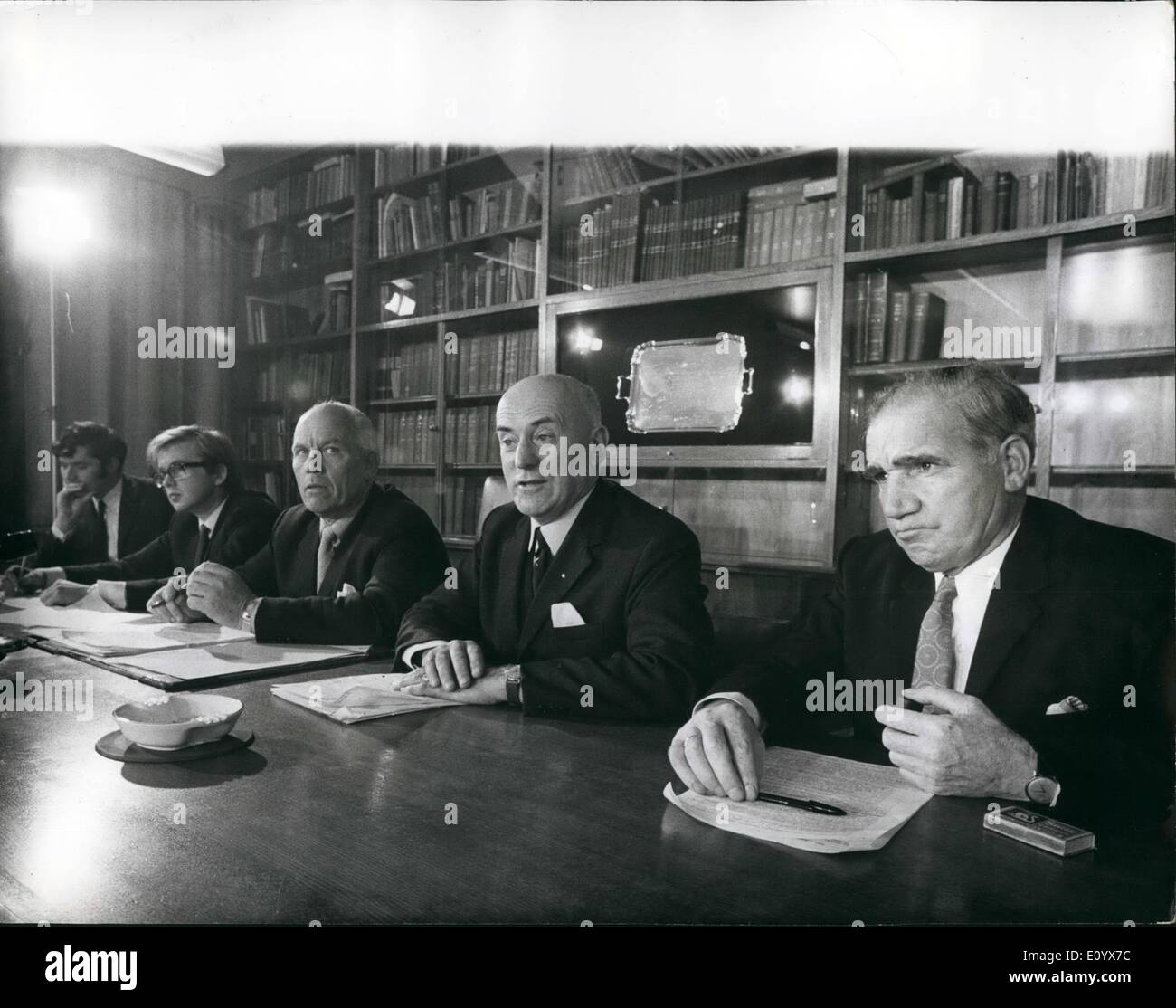 Sep. 09, 1971 - Northern Ireland labour party press conference at ...