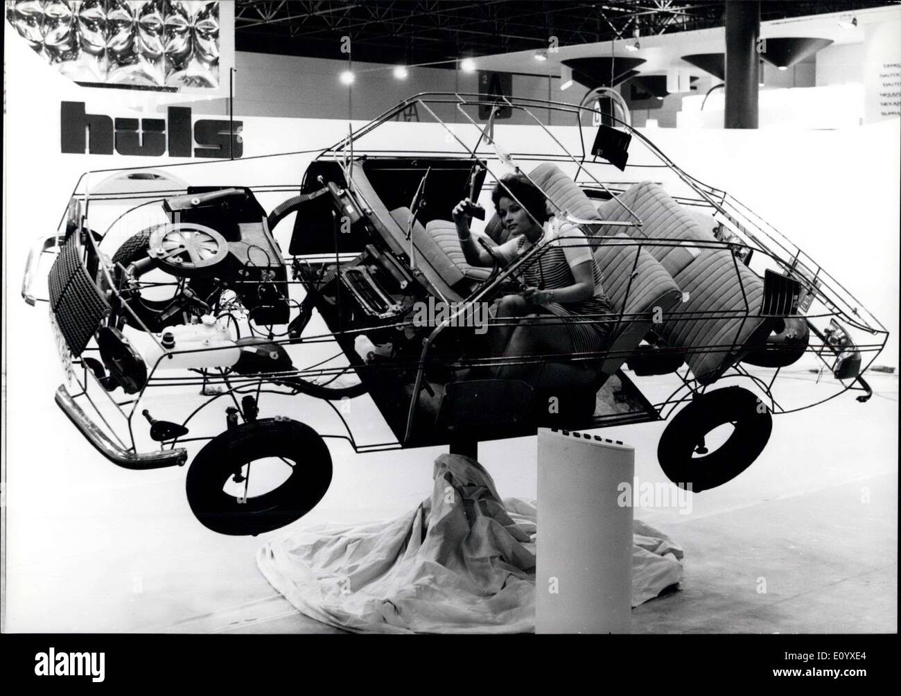 Sep. 23, 1971 - International Fair For Synthetic Products K'71'' - New ...