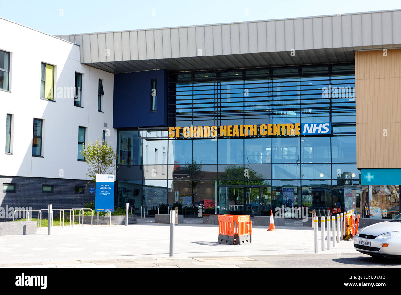 st chads health centre Kirkby town centre Merseyside UK Stock Photo ...