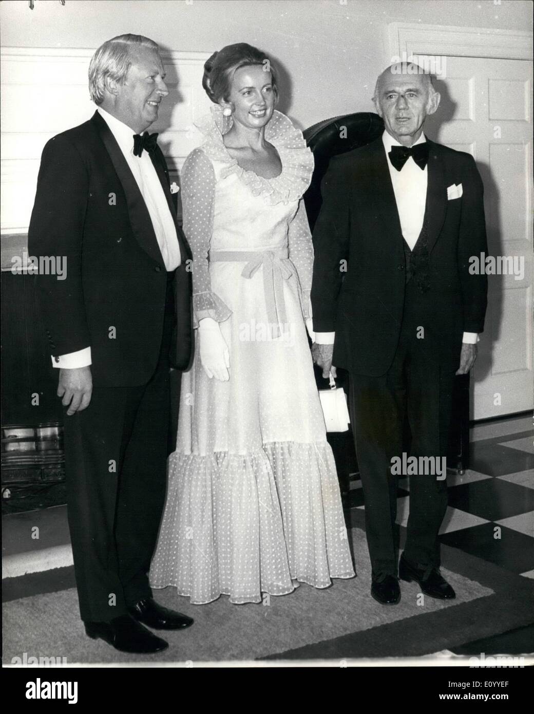 Nov. 11, 1971 - The McMahons entertained to dinner at No. 10 downing ...