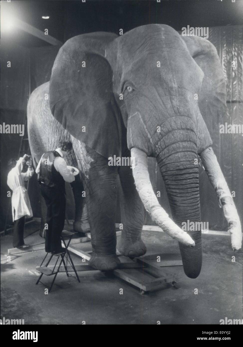 The biggest plastic elephant on world hi-res stock photography and ...