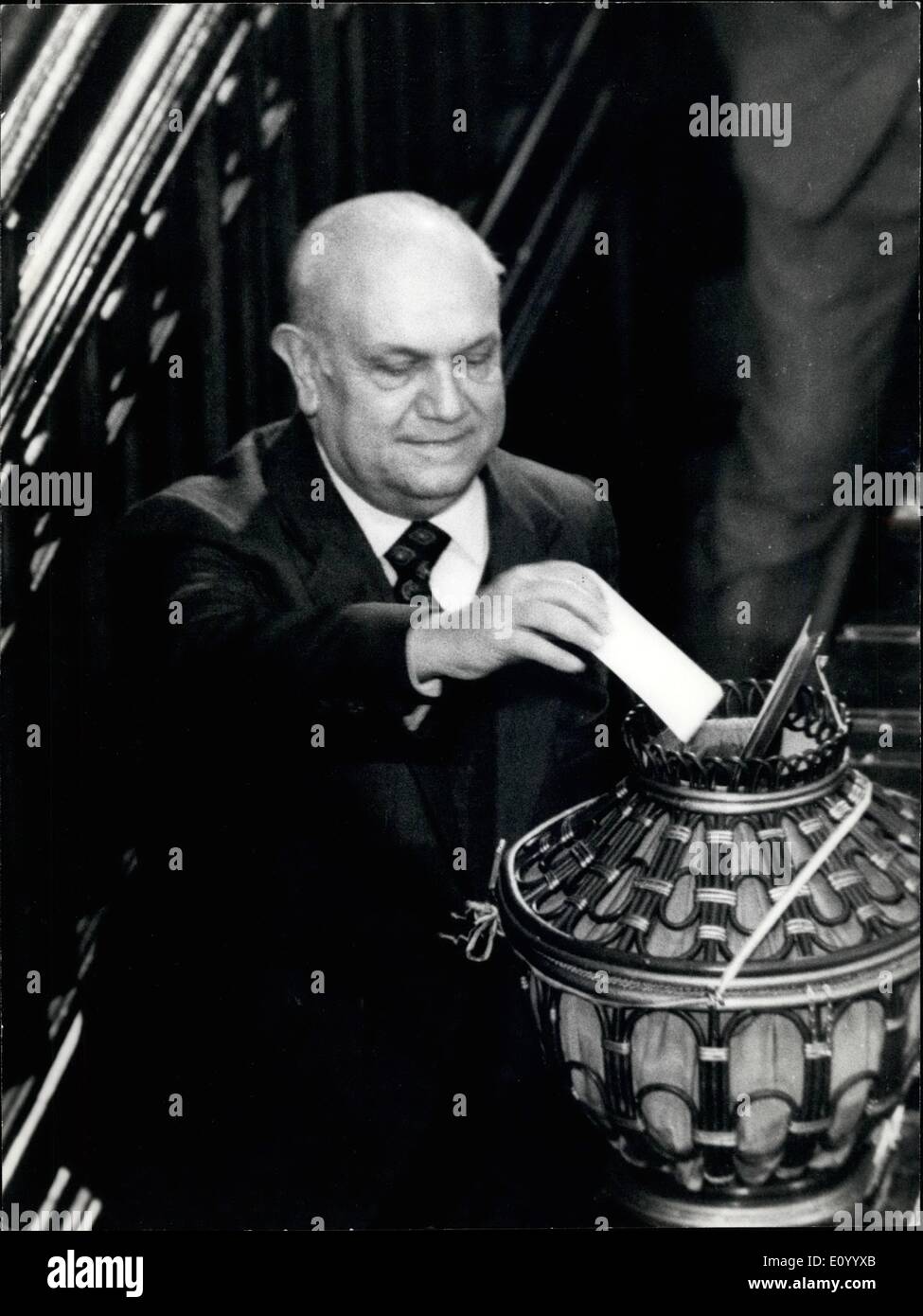 Dec. 12, 1971 - Election of the 6th President of the Italian Presidency ...