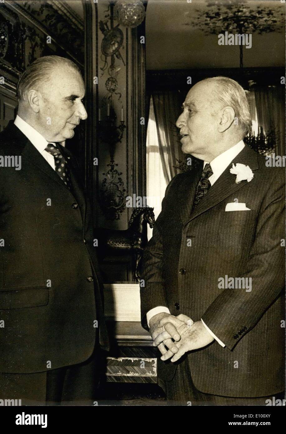 Feb. 04, 1972 - Lebanon's Prime Minister Saeb Salam right had lunch ...