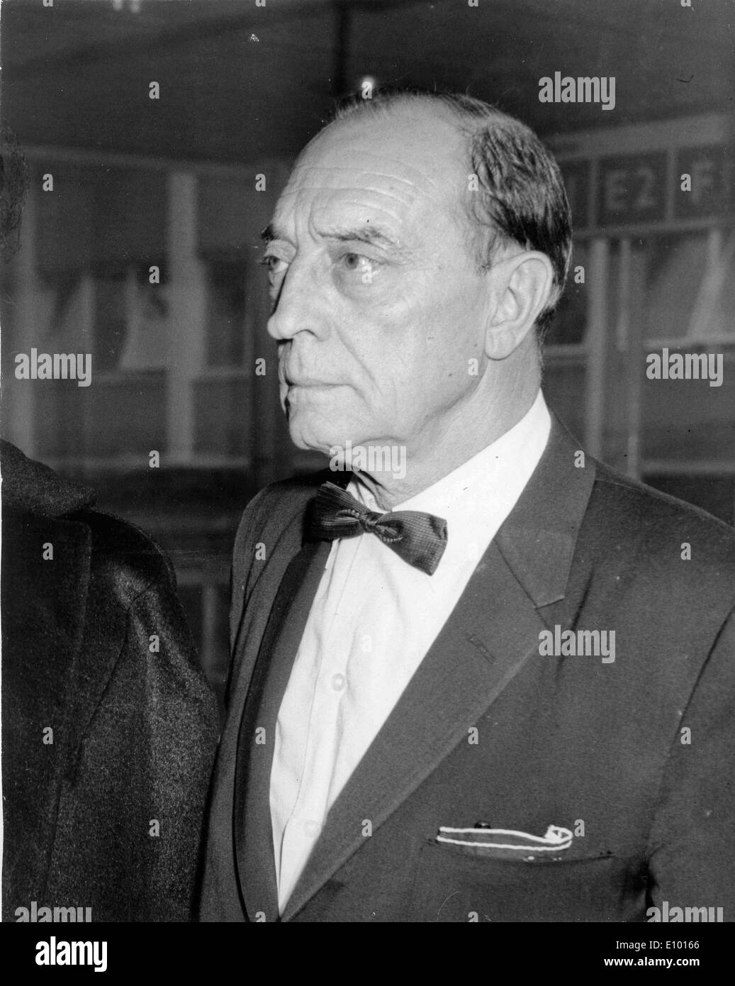 BUSTER KEATON (born Joseph Frank Keaton, October 4, 1895 Ð February 1 ...