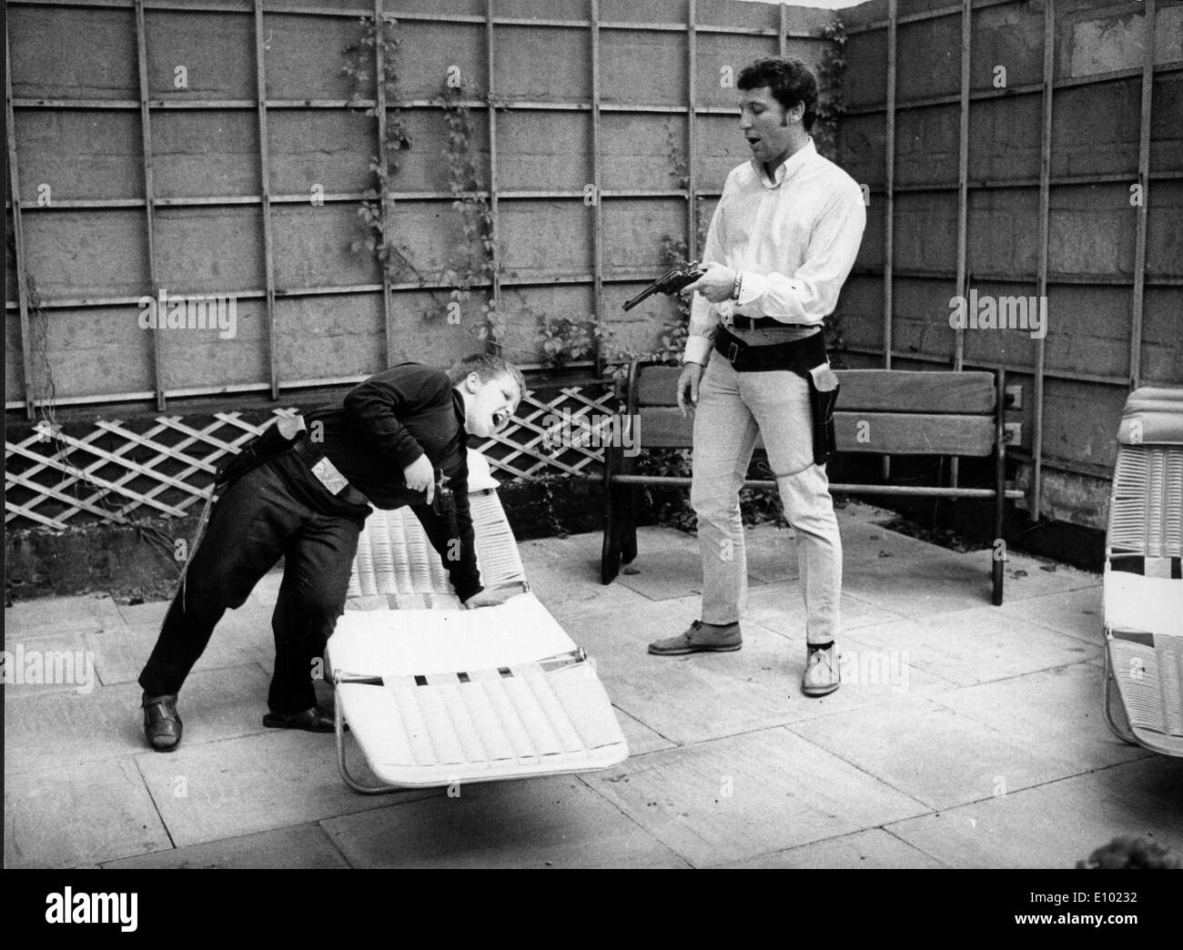 Singer Tom Jones plays with son Mark Stock Photo - Alamy