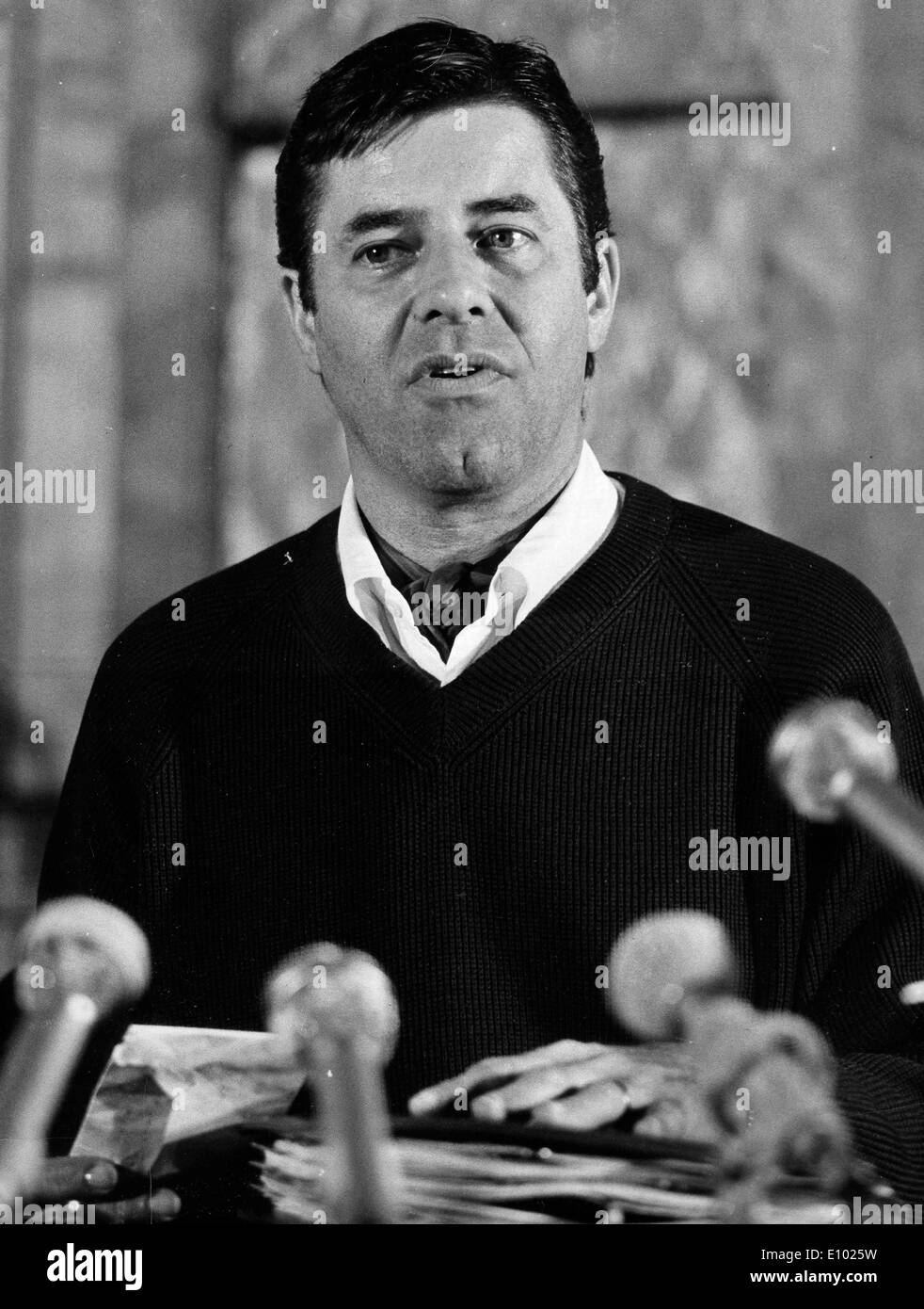 Introduce films hi-res stock photography and images - Alamy