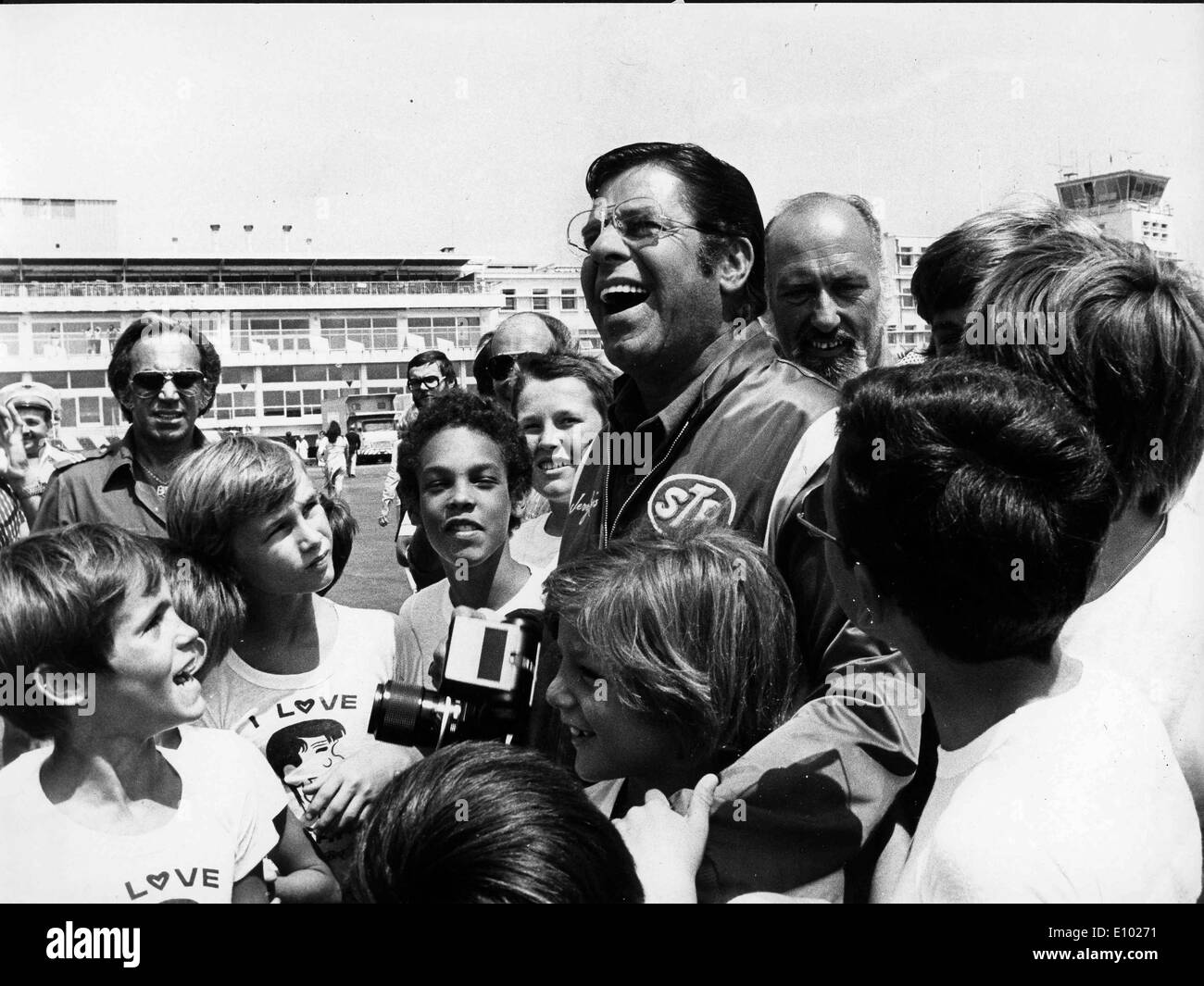 Comedian Jerry Lewis is greeted by fans Stock Photo - Alamy