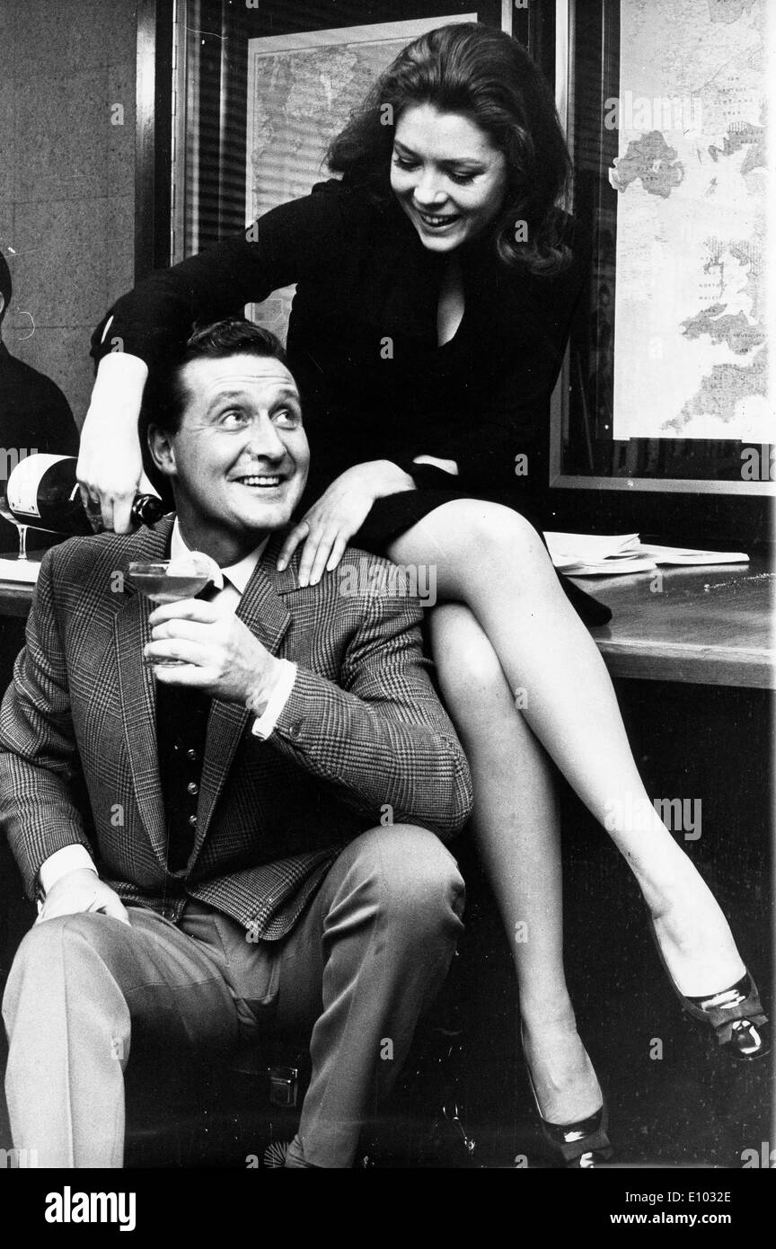 Macnee Stock Photos & Macnee Stock Images - Alamy