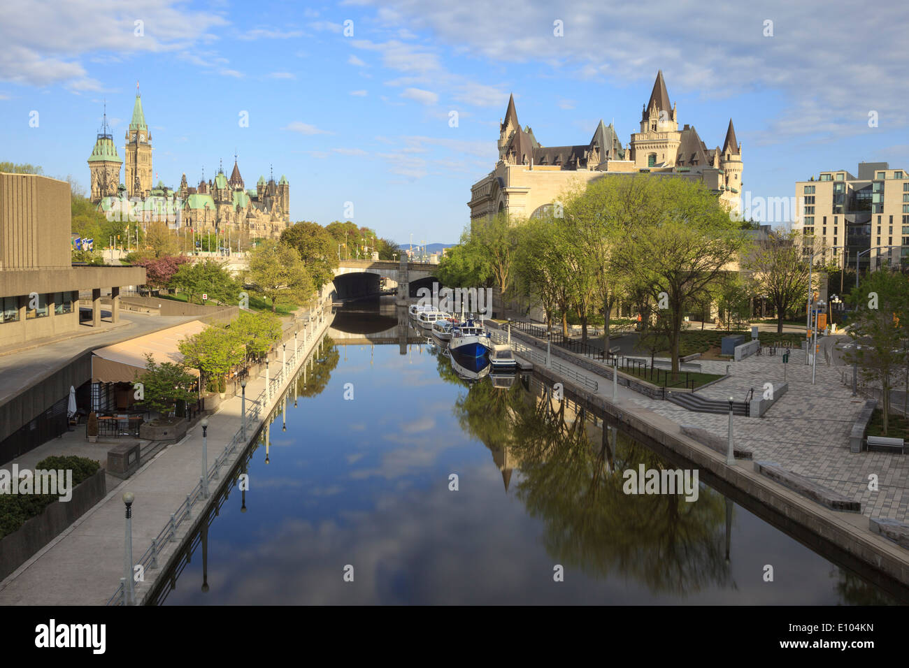 Ottawa rideau canal hi-res stock photography and images - Alamy