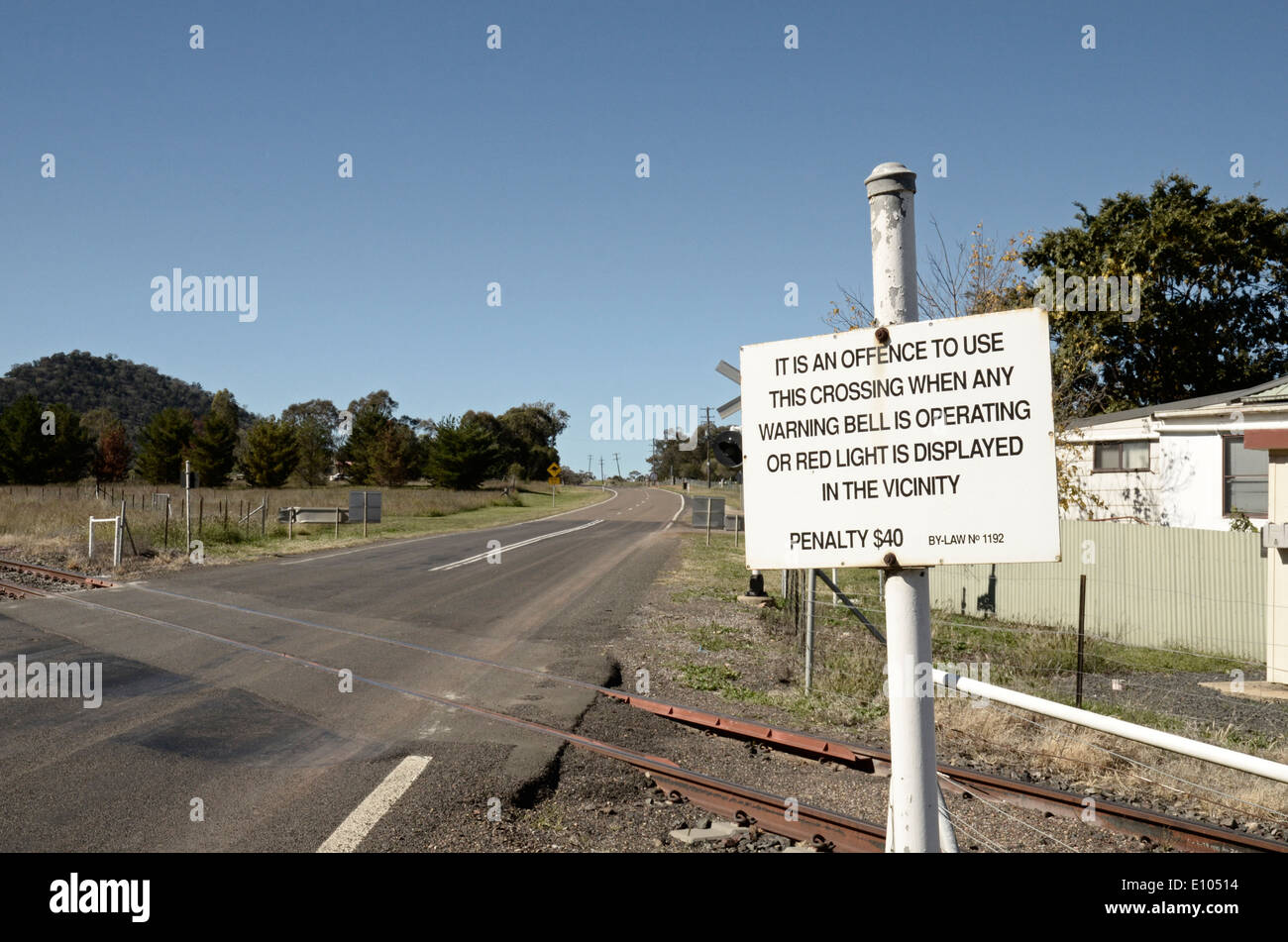 rural railway crossing NSW Australia Stock Photo - Alamy