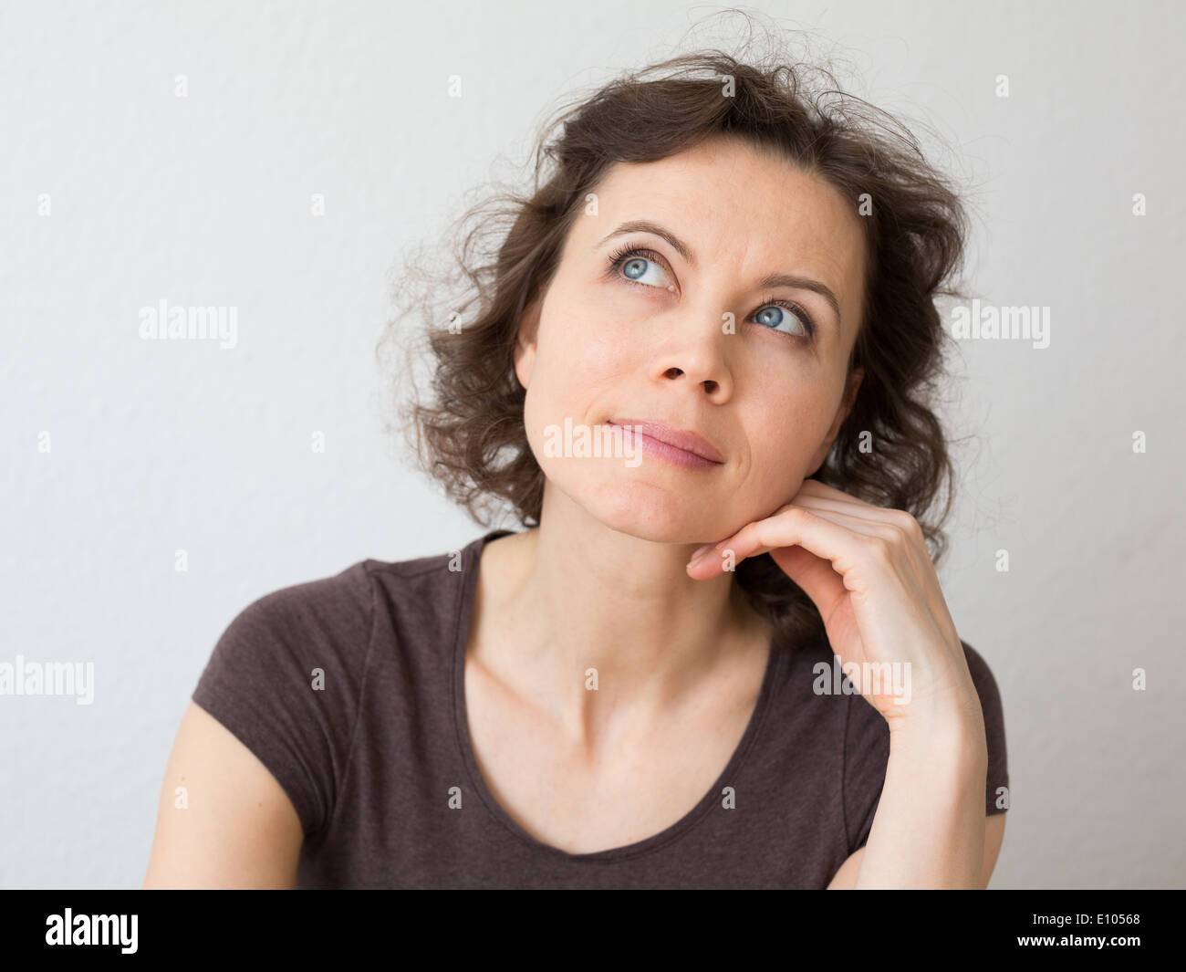 Dreaming face hi-res stock photography and images - Alamy