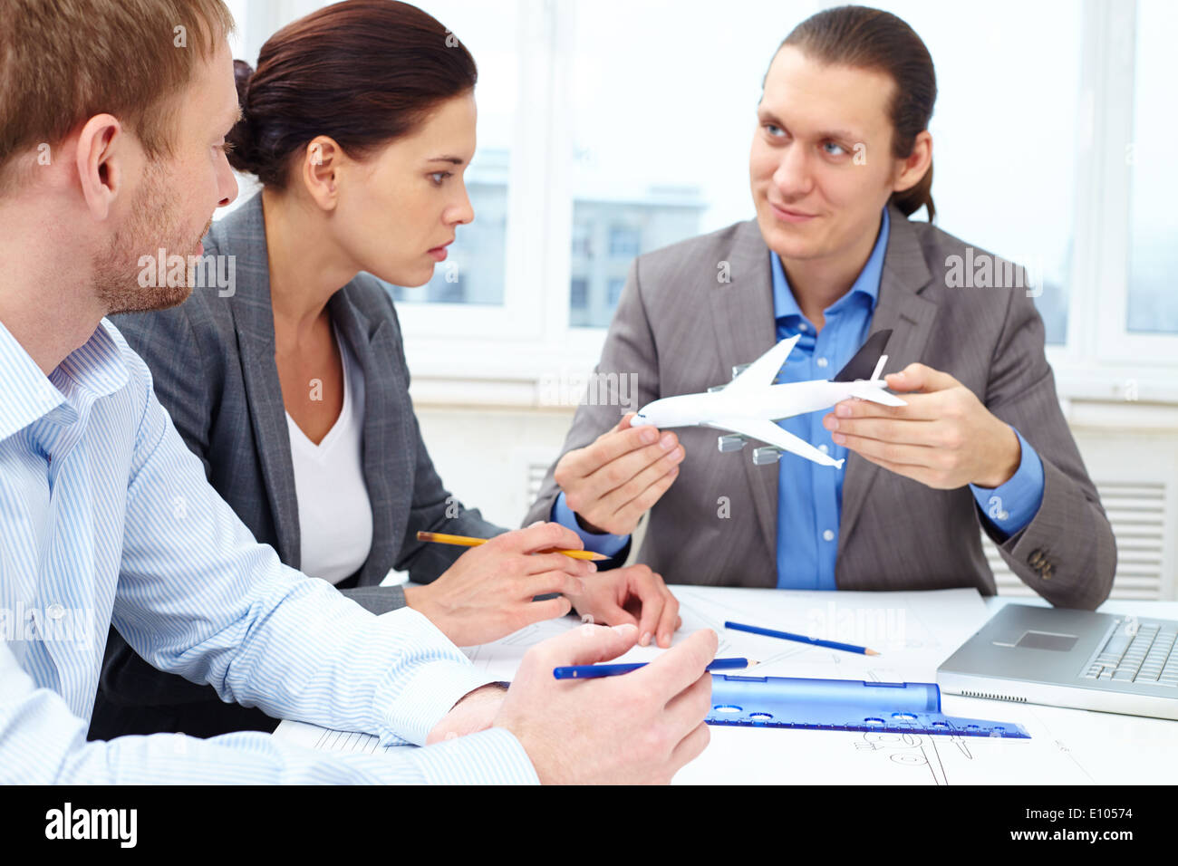 Making a model airplane hi-res stock photography and images - Alamy