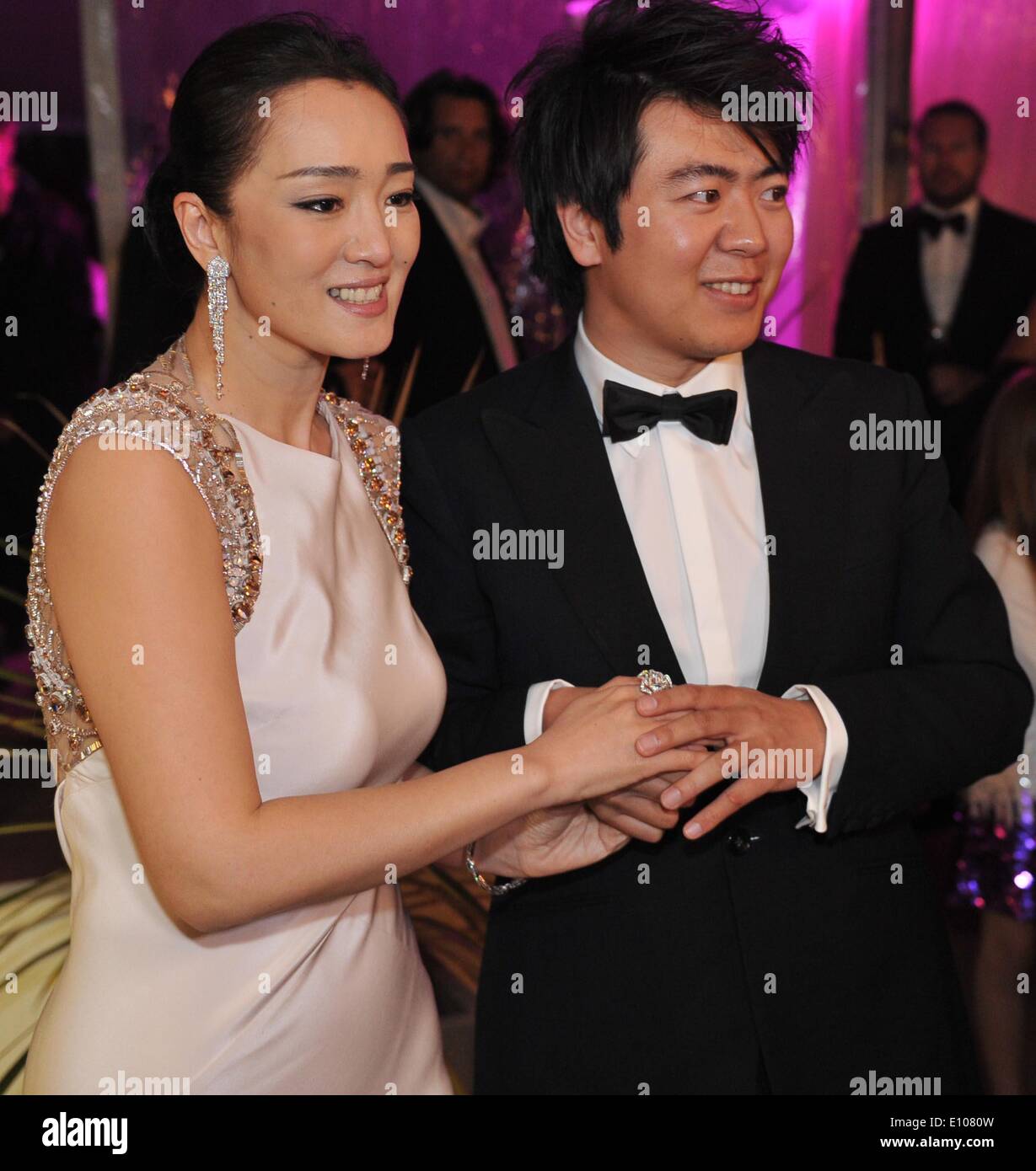 Cannes, France. 20th May, 2014. Actress Gong Li and pianist Lang Lang ...