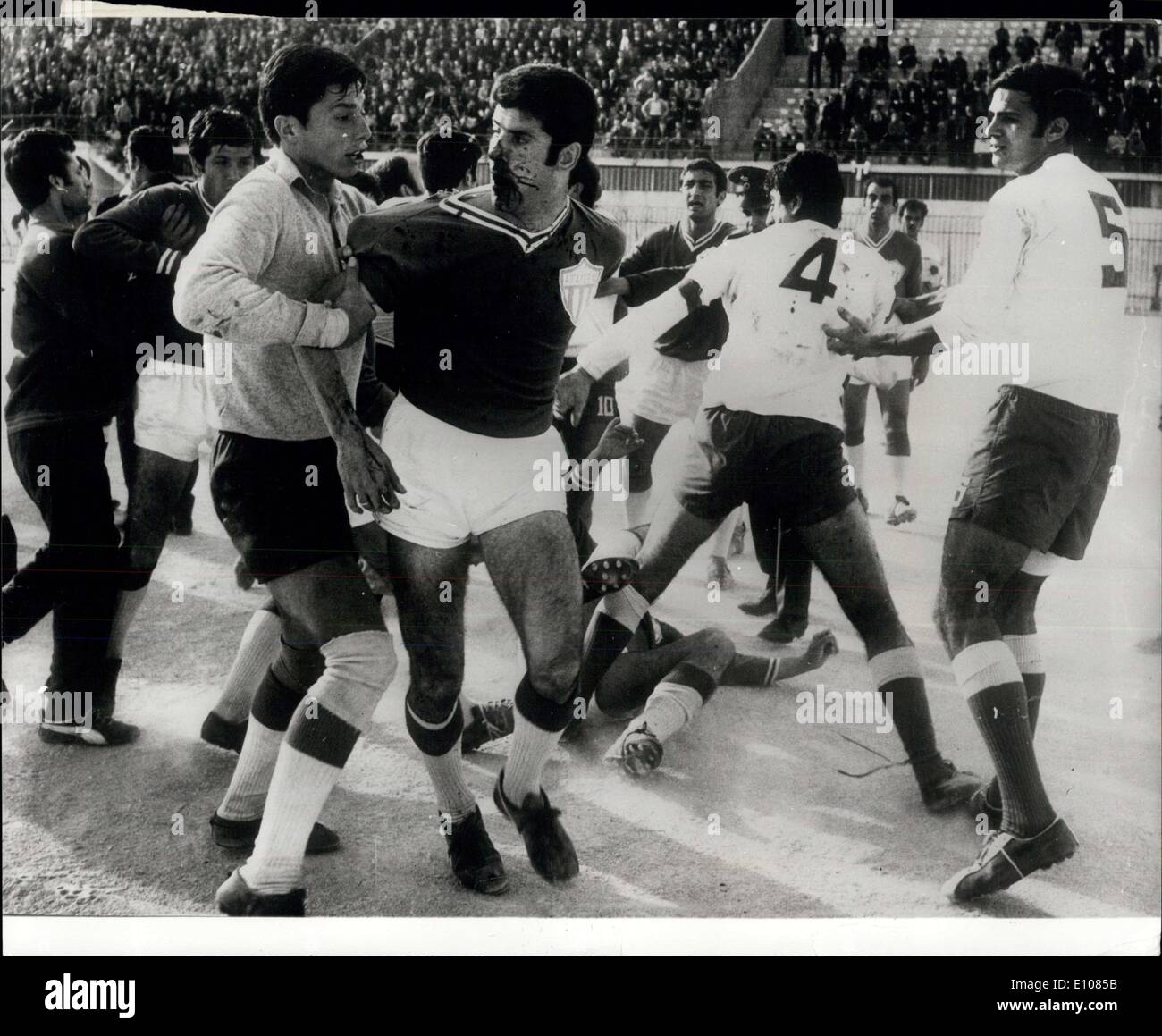 Football in the 1970 hi-res stock photography and images - Alamy