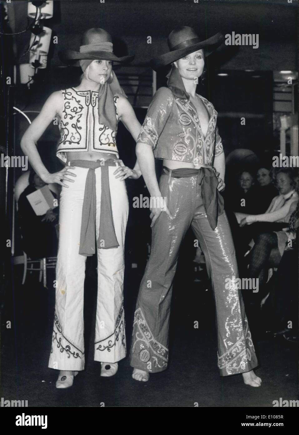 Feb. 18, 1970 - Paris fashions: Paris couturier torrente is now showing ...