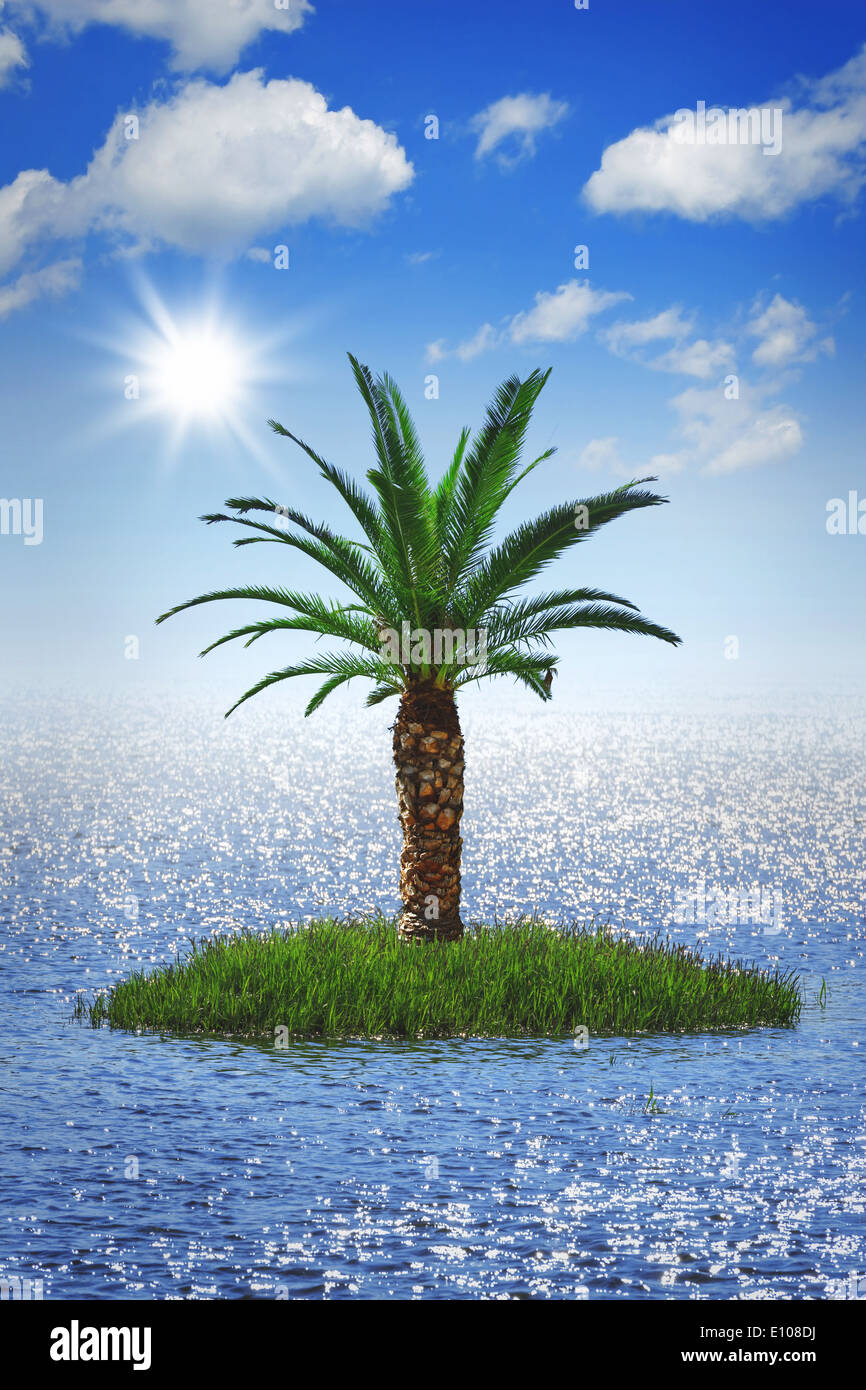 Small island lush green hi-res stock photography and images - Alamy