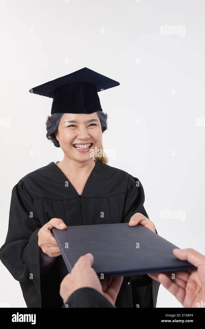 Person diploma hi-res stock photography and images - Alamy