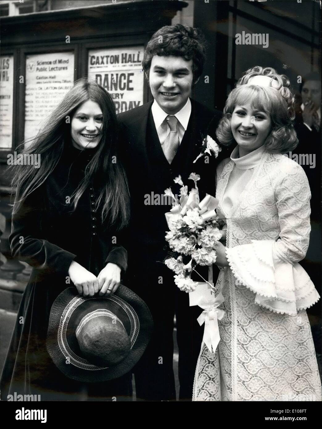 Gillian mccann of coronation street hi-res stock photography and images ...