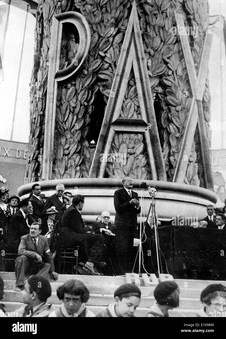 Blum hi-res stock photography and images - Alamy