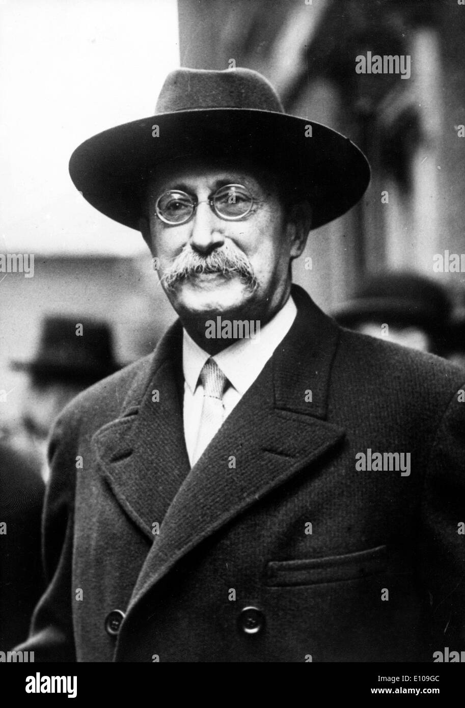 Blum hi-res stock photography and images - Alamy